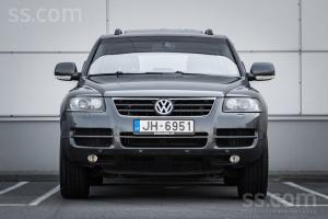 Pelēks Volkswagen Touareg 2006 Rīga, ar dzinēja tilpumu 3.00 L un nobraukumu 324 tūkst. km par 2995 €, foto 3 vietnē AUTOMOTO.COM.LV