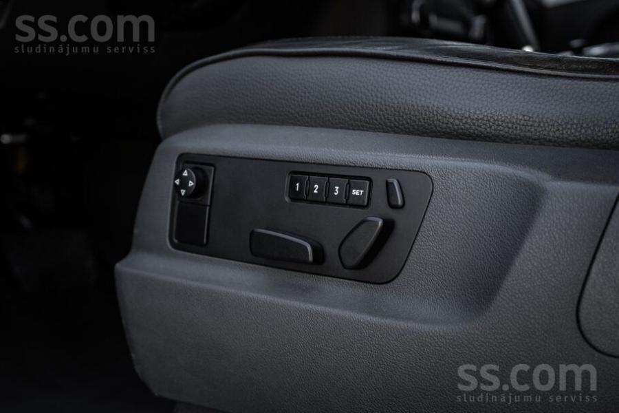 Pelēks Volkswagen Touareg 2006 Rīga, ar dzinēja tilpumu 3.00 L un nobraukumu 324 tūkst. km par 2995 €, foto 9 vietnē AUTOMOTO.COM.LV