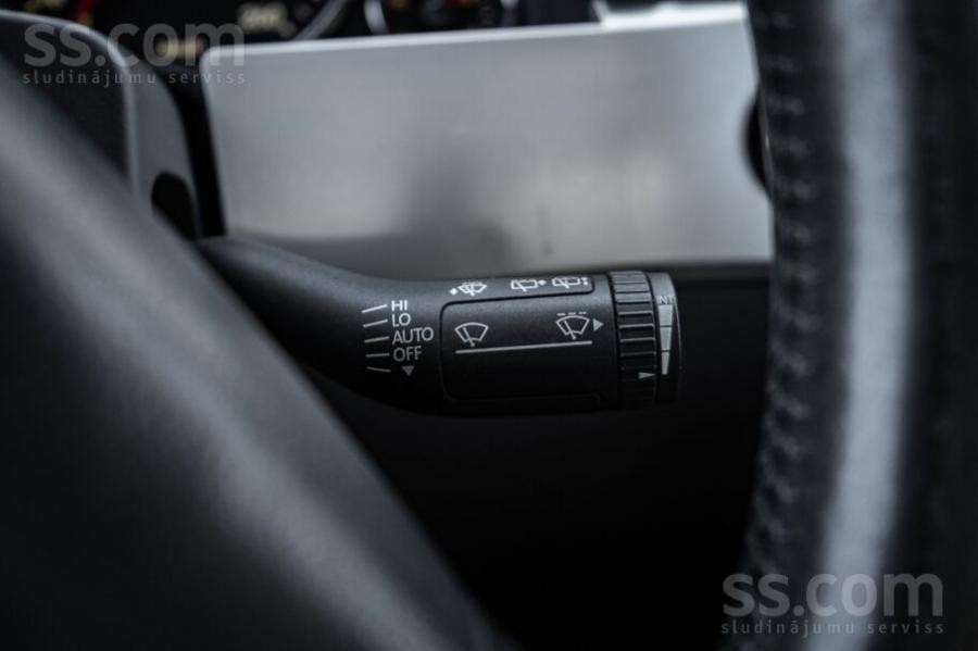 Pelēks Volkswagen Touareg 2006 Rīga, ar dzinēja tilpumu 3.00 L un nobraukumu 324 tūkst. km par 2995 €, foto 19 vietnē AUTOMOTO.COM.LV