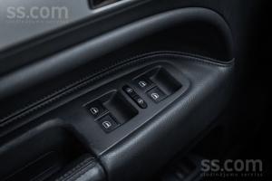 Pelēks Volkswagen Touareg 2006 Rīga, ar dzinēja tilpumu 3.00 L un nobraukumu 324 tūkst. km par 2995 €, foto 23 vietnē AUTOMOTO.COM.LV