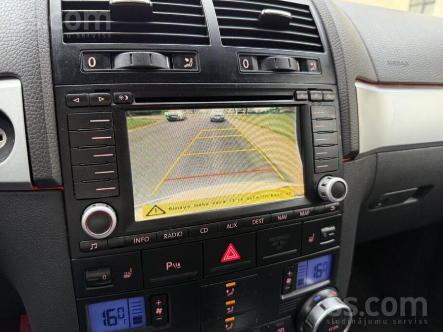 Pelēks Volkswagen Touareg 2006 Rīga, ar dzinēja tilpumu 3.00 L un nobraukumu 370 tūkst. km par 2950 €, foto 19 vietnē AUTOMOTO.COM.LV