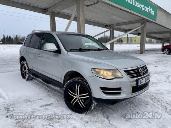 Grey Volkswagen Touareg 2007 in Tartu, with an engine capacity of 2.50 L and mileage of 362 thousand km for 3499 €, photo 1 on AUTOMOTO.COM.LV