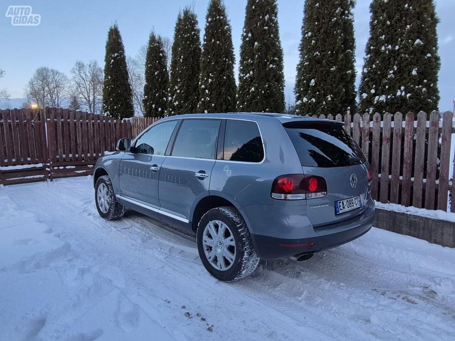 Grey Volkswagen Touareg 2007 in Vilnius, with an engine capacity of 3.00 L and mileage of 309 thousand km for 6800 €, photo 15 on AUTOMOTO.COM.LV