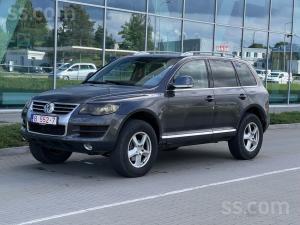 Pelēks Volkswagen Touareg 2007 Rēzekne, ar dzinēja tilpumu 3.00 L un nobraukumu 340 tūkst. km par 3800 €, foto 3 vietnē AUTOMOTO.COM.LV