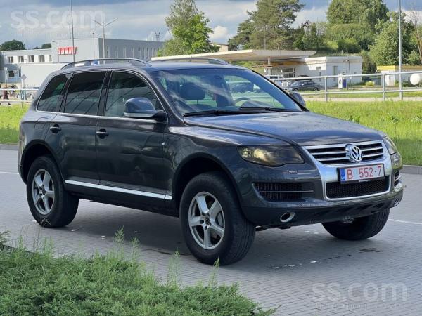 Pelēks Volkswagen Touareg 2007 Rēzekne, ar dzinēja tilpumu 3.00 L un nobraukumu 340 tūkst. km par 3800 €, foto 3 vietnē AUTOMOTO.COM.LV