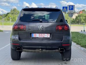 Pelēks Volkswagen Touareg 2007 Rēzekne, ar dzinēja tilpumu 3.00 L un nobraukumu 340 tūkst. km par 3800 €, foto 6 vietnē AUTOMOTO.COM.LV