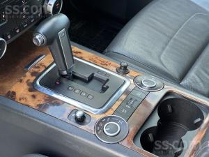 Pelēks Volkswagen Touareg 2007 Rēzekne, ar dzinēja tilpumu 3.00 L un nobraukumu 340 tūkst. km par 3800 €, foto 17 vietnē AUTOMOTO.COM.LV