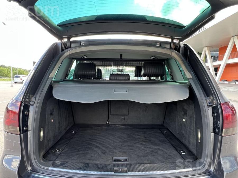 Pelēks Volkswagen Touareg 2007 Rēzekne, ar dzinēja tilpumu 3.00 L un nobraukumu 340 tūkst. km par 3800 €, foto 21 vietnē AUTOMOTO.COM.LV