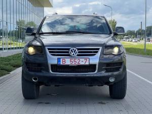Grey Volkswagen Touareg 2007 in Rezekne, with an engine capacity of 3.00 L and mileage of 340 thousand km for 3800 €, photo  on AUTOMOTO.COM.LV