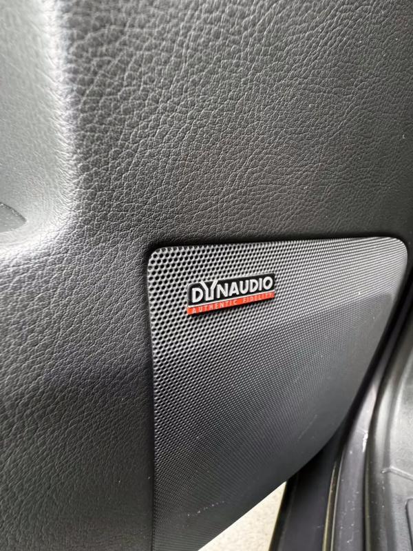 Pelēks Volkswagen Touareg 2007 Jelgava, ar dzinēja tilpumu 3.00 L un nobraukumu 316 tūkst. km par 6700 €, foto 10 vietnē AUTOMOTO.COM.LV