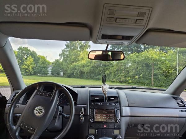 Pelēks Volkswagen Touareg 2007 Rīga, ar dzinēja tilpumu 3.00 L un nobraukumu 365 tūkst. km par 5900 €, foto 2 vietnē AUTOMOTO.COM.LV