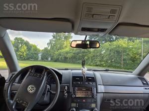 Pelēks Volkswagen Touareg 2007 Rīga, ar dzinēja tilpumu 3.00 L un nobraukumu 365 tūkst. km par 5900 €, foto 3 vietnē AUTOMOTO.COM.LV