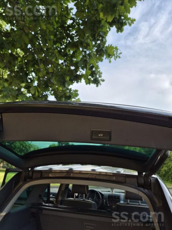 Pelēks Volkswagen Touareg 2007 Rīga, ar dzinēja tilpumu 3.00 L un nobraukumu 365 tūkst. km par 5900 €, foto 6 vietnē AUTOMOTO.COM.LV