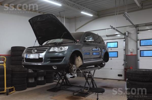 Grey Volkswagen Touareg 2007 in Riga, with an engine capacity of 2.50 L and mileage of 0 thousand km for 3200 €, photo 3 on AUTOMOTO.COM.LV