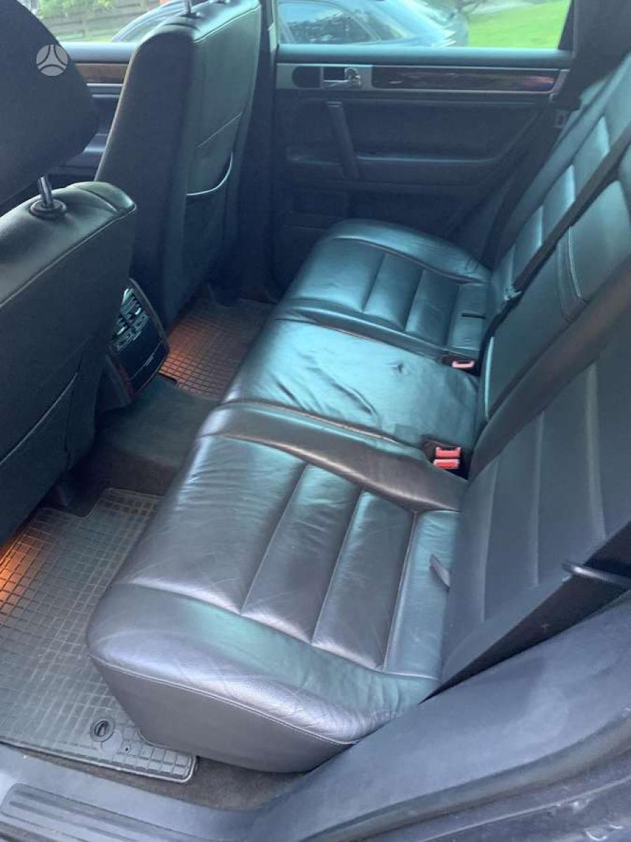 Pelēks Volkswagen Touareg 2007 Kauņa, ar dzinēja tilpumu 2.97 L un nobraukumu 321 tūkst. km par 4700 €, foto 7 vietnē AUTOMOTO.COM.LV