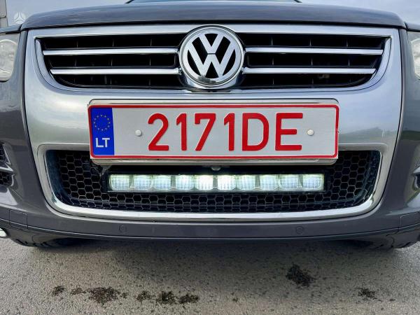 Grey Volkswagen Touareg 2007 in Kaunas, with an engine capacity of 2.97 L and mileage of 392 thousand km for 4200 €, photo 11 on AUTOMOTO.COM.LV
