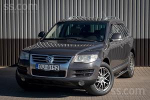 Pelēks Volkswagen Touareg 2007 Talsi, ar dzinēja tilpumu 3.00 L un nobraukumu 338 tūkst. km par 4990 €, foto 4 vietnē AUTOMOTO.COM.LV