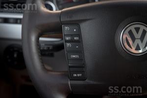 Pelēks Volkswagen Touareg 2007 Talsi, ar dzinēja tilpumu 3.00 L un nobraukumu 338 tūkst. km par 4990 €, foto 18 vietnē AUTOMOTO.COM.LV