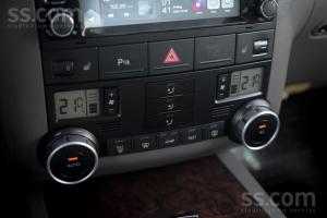 Pelēks Volkswagen Touareg 2007 Talsi, ar dzinēja tilpumu 3.00 L un nobraukumu 338 tūkst. km par 4990 €, foto 23 vietnē AUTOMOTO.COM.LV