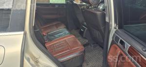 Grey Volkswagen Touareg 2007 in Liepaja, with an engine capacity of 3.00 L and mileage of 410 thousand km for 1950 €, photo 20 on AUTOMOTO.COM.LV