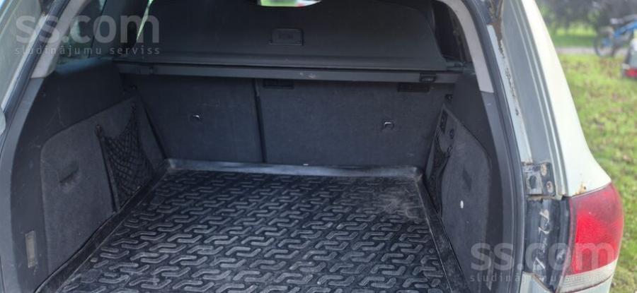 Grey Volkswagen Touareg 2007 in Liepaja, with an engine capacity of 3.00 L and mileage of 410 thousand km for 1950 €, photo 22 on AUTOMOTO.COM.LV