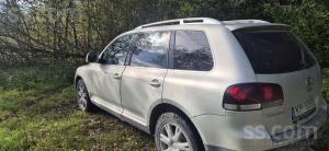 Pelēks Volkswagen Touareg 2007 Liepāja, ar dzinēja tilpumu 3.00 L un nobraukumu 410 tūkst. km par 1950 €, foto 6 vietnē AUTOMOTO.COM.LV