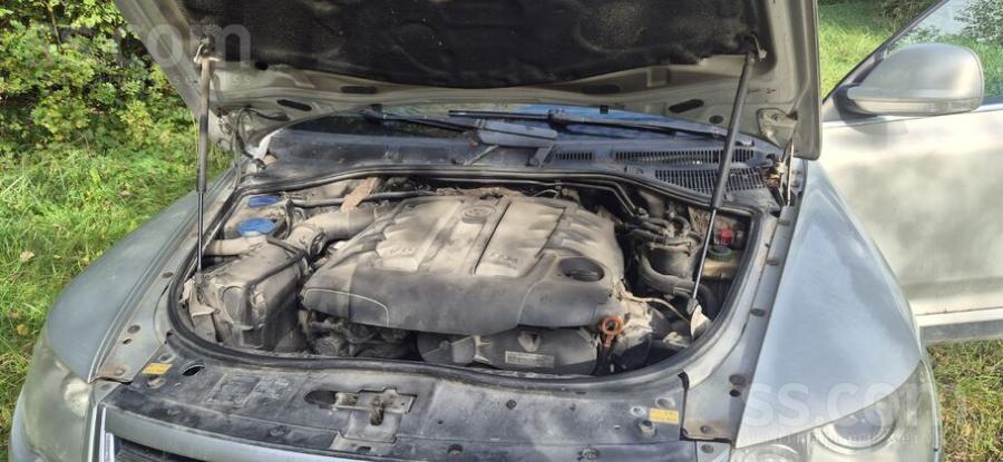 Pelēks Volkswagen Touareg 2007 Liepāja, ar dzinēja tilpumu 3.00 L un nobraukumu 410 tūkst. km par 1950 €, foto 8 vietnē AUTOMOTO.COM.LV