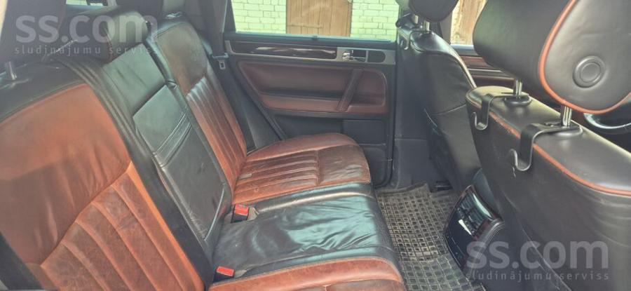 Pelēks Volkswagen Touareg 2007 Liepāja, ar dzinēja tilpumu 3.00 L un nobraukumu 410 tūkst. km par 1950 €, foto 19 vietnē AUTOMOTO.COM.LV