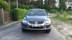 Pelēks Volkswagen Touareg 2008 Rīga, ar dzinēja tilpumu 3.00 L un nobraukumu 225 tūkst. km par 12500 €, foto 1 vietnē AUTOMOTO.COM.LV