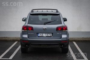 Pelēks Volkswagen Touareg 2008 Rīga, ar dzinēja tilpumu 3.00 L un nobraukumu 0 tūkst. km par 5990 €, foto 5 vietnē AUTOMOTO.COM.LV
