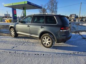 Pelēks Volkswagen Touareg 2008 Tauragė, ar dzinēja tilpumu 2.97 L un nobraukumu 317 tūkst. km par 6200 €, foto 3 vietnē AUTOMOTO.COM.LV