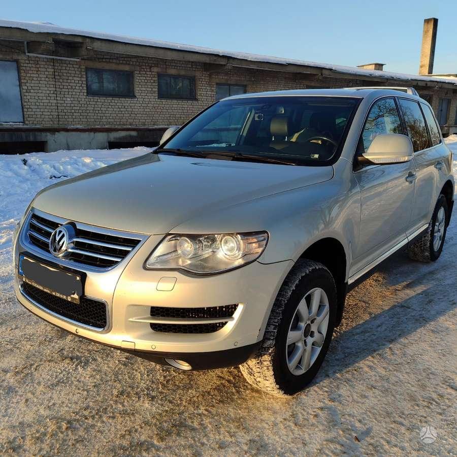 Pelēks Volkswagen Touareg 2008 Utena, ar dzinēja tilpumu 2.97 L un nobraukumu 166 tūkst. km par 5900 €, foto 1 vietnē AUTOMOTO.COM.LV