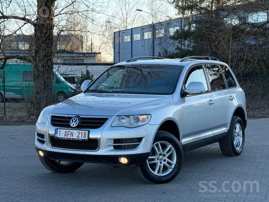 Серый Фольксваген Туарег 2008 в Рига, объемом двигателя 2.50 л и пробегом 0 тыс. км за 5750 €, фото 6 на AUTOMOTO.COM.LV