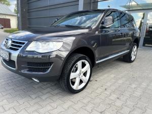 Pelēks Volkswagen Touareg 2008 Rīga, ar dzinēja tilpumu 3.00 L un nobraukumu 165 tūkst. km par 8800 €, foto 5 vietnē AUTOMOTO.COM.LV