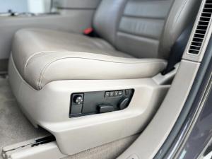 Pelēks Volkswagen Touareg 2008 Rīga, ar dzinēja tilpumu 3.00 L un nobraukumu 165 tūkst. km par 8800 €, foto 21 vietnē AUTOMOTO.COM.LV