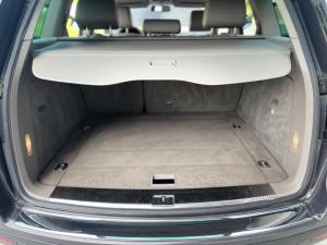 Grey Volkswagen Touareg 2008 in Jekabpils, with an engine capacity of 3.00 L and mileage of 165 thousand km for 8800 €, photo 16 on AUTOMOTO.COM.LV