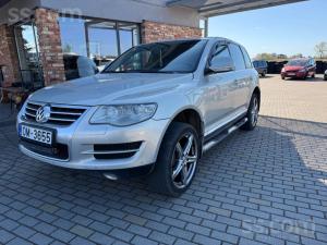 Pelēks Volkswagen Touareg 2008 Talsi, ar dzinēja tilpumu 3.00 L un nobraukumu 0 tūkst. km par 5970 €, foto  vietnē AUTOMOTO.COM.LV