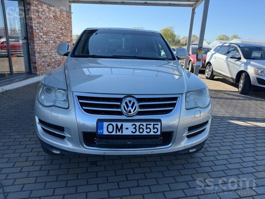 Pelēks Volkswagen Touareg 2008 Talsi, ar dzinēja tilpumu 3.00 L un nobraukumu 0 tūkst. km par 5970 €, foto 3 vietnē AUTOMOTO.COM.LV