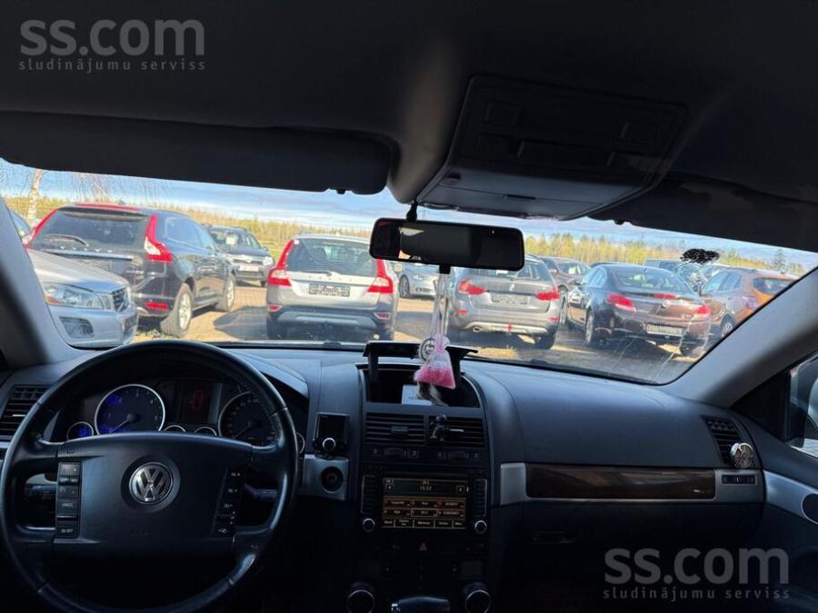 Pelēks Volkswagen Touareg 2008 Talsi, ar dzinēja tilpumu 3.00 L un nobraukumu 0 tūkst. km par 5970 €, foto 13 vietnē AUTOMOTO.COM.LV