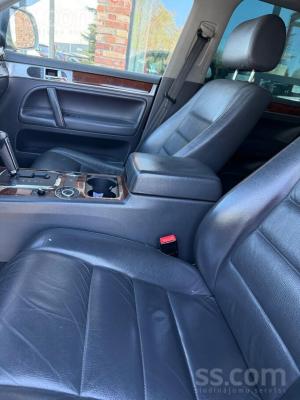 Pelēks Volkswagen Touareg 2008 Talsi, ar dzinēja tilpumu 3.00 L un nobraukumu 0 tūkst. km par 5970 €, foto 14 vietnē AUTOMOTO.COM.LV