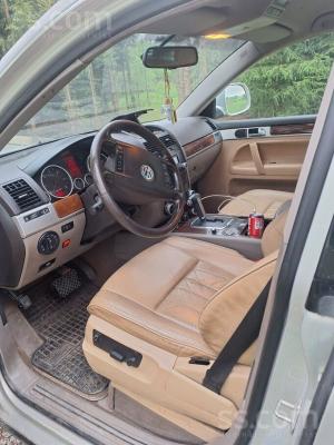 Pelēks Volkswagen Touareg 2008 Preiļi, ar dzinēja tilpumu 3.00 L un nobraukumu 361 tūkst. km par 3000 €, foto 5 vietnē AUTOMOTO.COM.LV