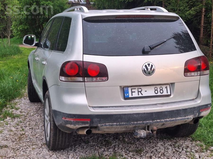 Pelēks Volkswagen Touareg 2008 Preiļi, ar dzinēja tilpumu 3.00 L un nobraukumu 361 tūkst. km par 3000 €, foto 6 vietnē AUTOMOTO.COM.LV