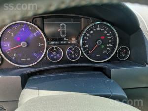 Pelēks Volkswagen Touareg 2008 Krāslava, ar dzinēja tilpumu 3.00 L un nobraukumu 240 tūkst. km par 6600 €, foto 3 vietnē AUTOMOTO.COM.LV