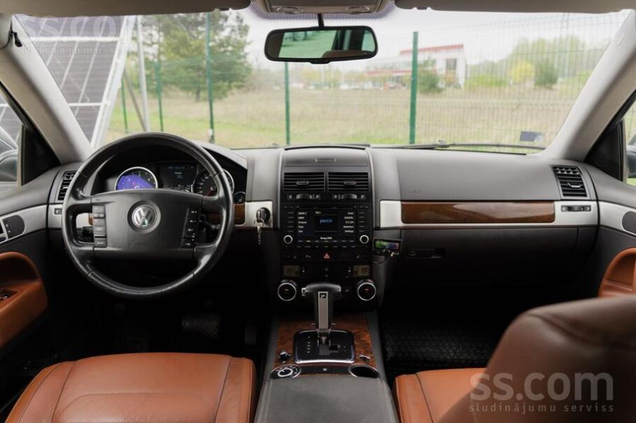Pelēks Volkswagen Touareg 2009 Rīga, ar dzinēja tilpumu 3.00 L un nobraukumu 0 tūkst. km par 8490 €, foto 11 vietnē AUTOMOTO.COM.LV