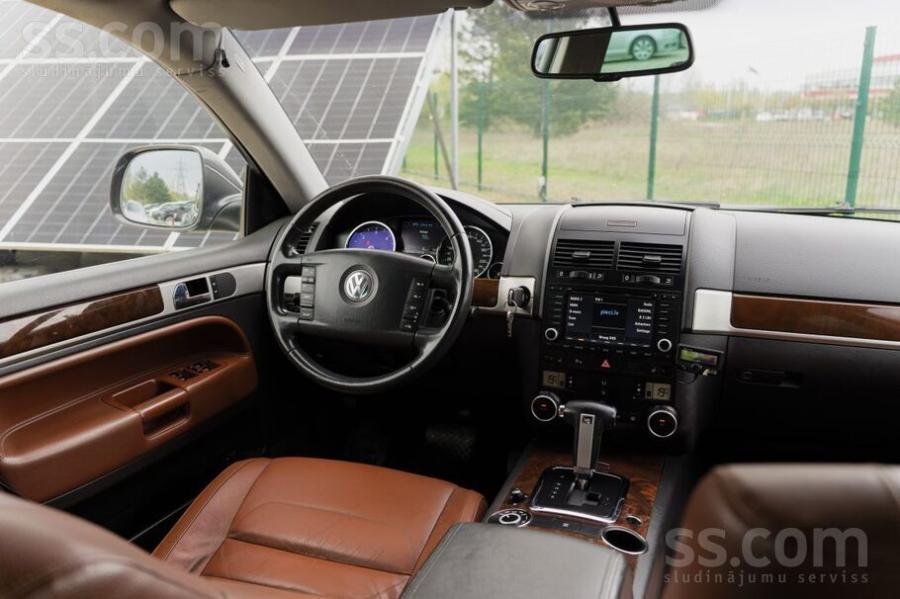 Pelēks Volkswagen Touareg 2009 Rīga, ar dzinēja tilpumu 3.00 L un nobraukumu 0 tūkst. km par 8490 €, foto 12 vietnē AUTOMOTO.COM.LV
