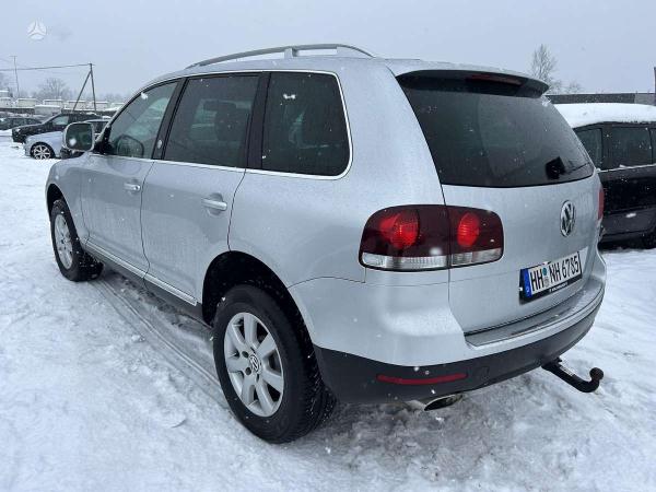 Grey Volkswagen Touareg 2009 in Kaunas, with an engine capacity of 2.97 L and mileage of 208 thousand km for 4650 €, photo 6 on AUTOMOTO.COM.LV