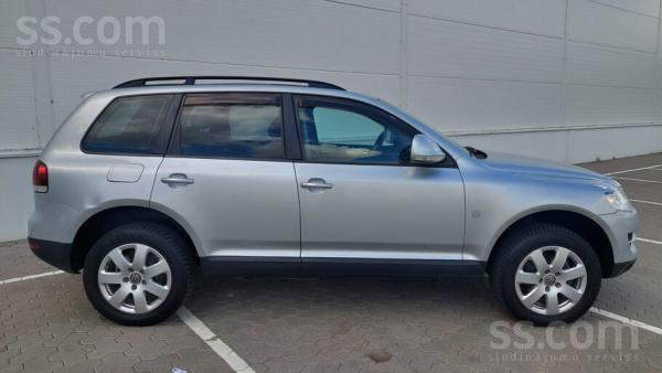 Pelēks Volkswagen Touareg 2009 Rīga, ar dzinēja tilpumu 3.00 L un nobraukumu 343 tūkst. km par 4990 €, foto 9 vietnē AUTOMOTO.COM.LV