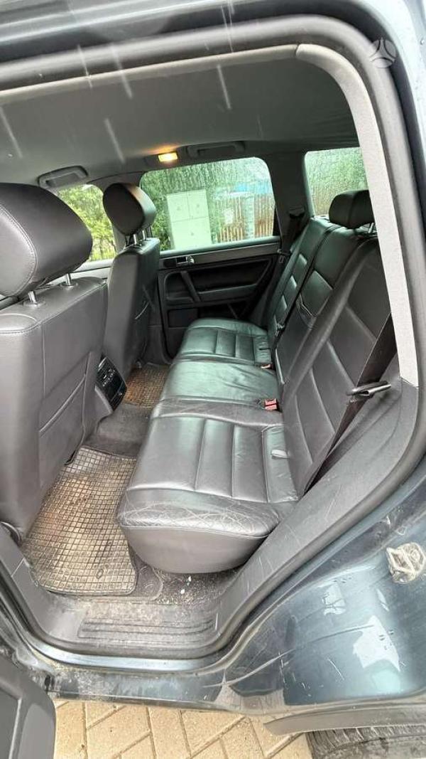 Pelēks Volkswagen Touareg 2009 Kauņa, ar dzinēja tilpumu 2.97 L un nobraukumu 229 tūkst. km par 6250 €, foto 9 vietnē AUTOMOTO.COM.LV