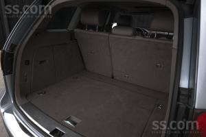 Pelēks Volkswagen Touareg 2009 Jelgava, ar dzinēja tilpumu 3.00 L un nobraukumu 368 tūkst. km par 6900 €, foto 20 vietnē AUTOMOTO.COM.LV