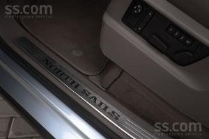Pelēks Volkswagen Touareg 2009 Jelgava, ar dzinēja tilpumu 3.00 L un nobraukumu 368 tūkst. km par 6900 €, foto 25 vietnē AUTOMOTO.COM.LV